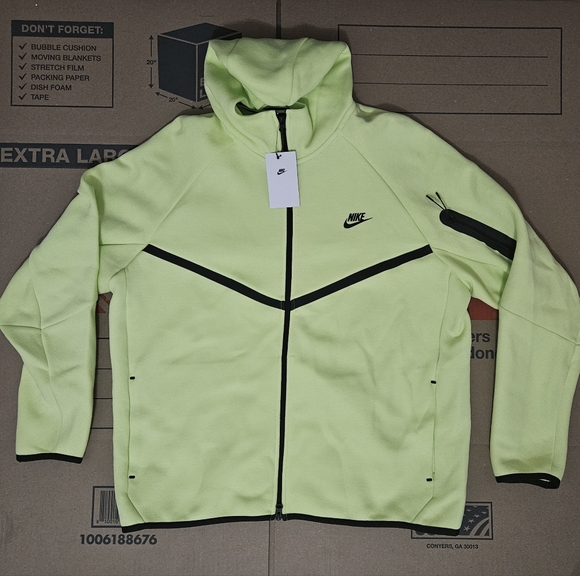 Nike | Sweaters | Nike Tech Fleece Fullzip Windrunner Hoodie Green Mens ...